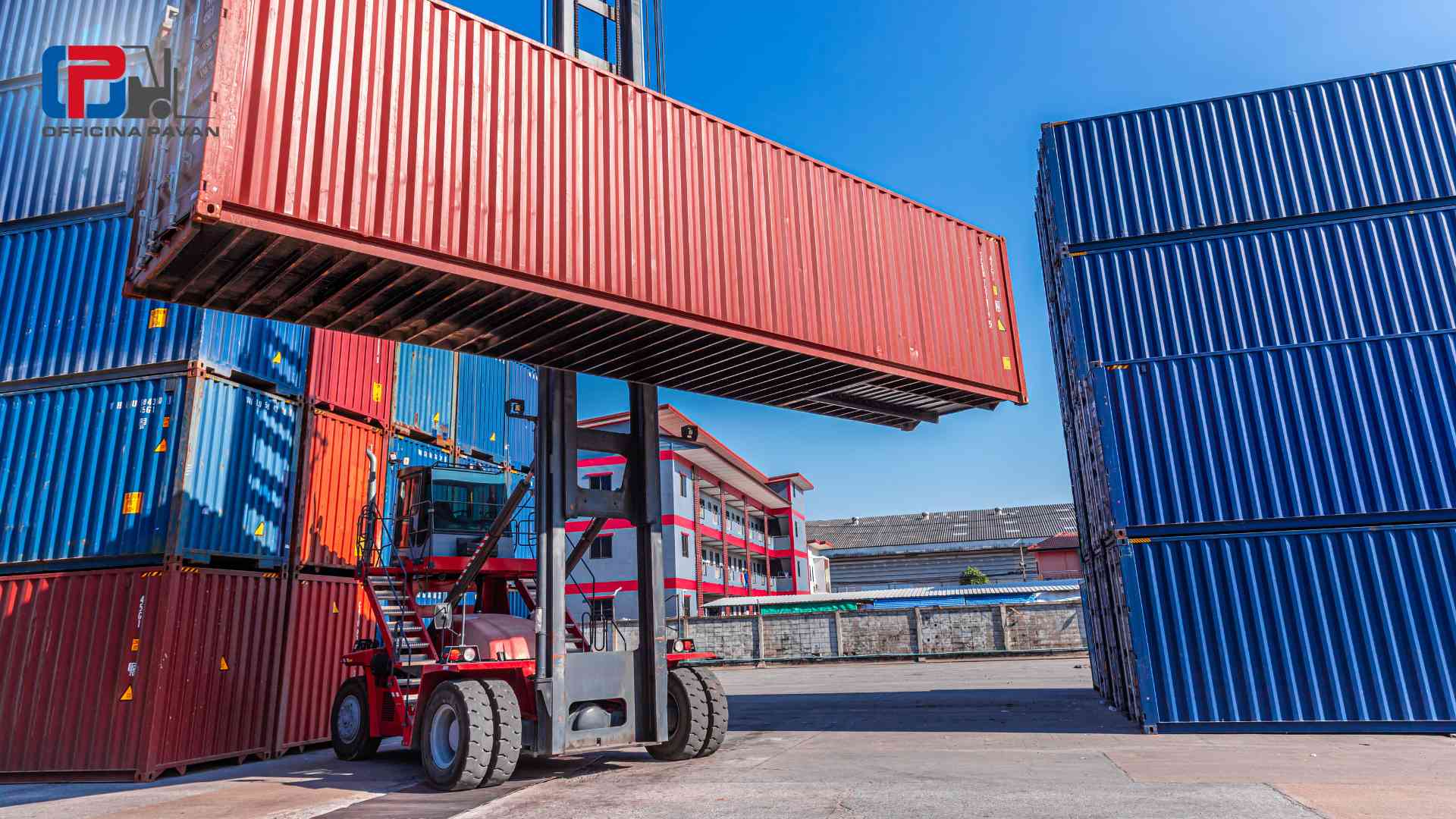 Muletti per container: per scarico merci e movimentazione